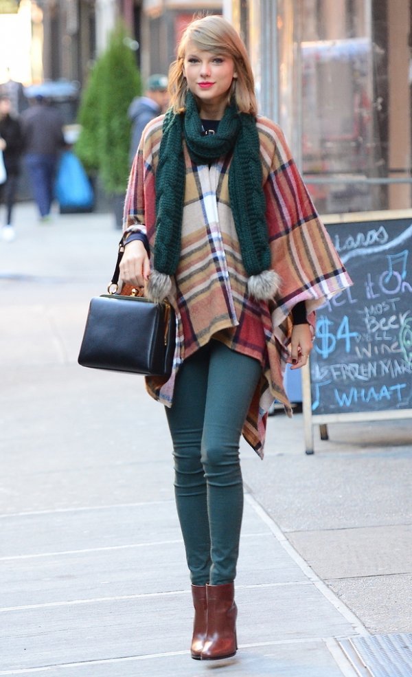 Taylor Swift Casual Style Fall